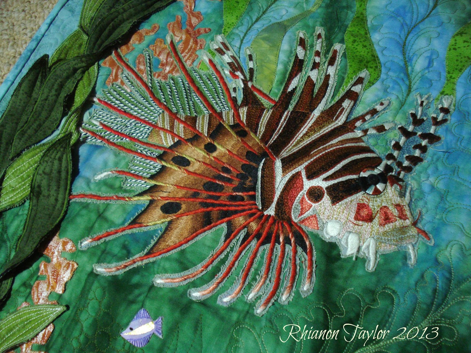 The Nifty Stitcher: Hand Embroidered Tropical Fish Wall Hanging - Finished!