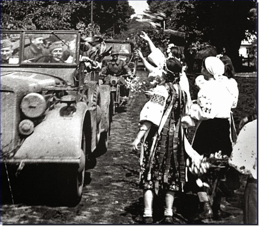 Hitt it out of the Park with Nancy Hitt and Paul Fromm - Free Speech Monika