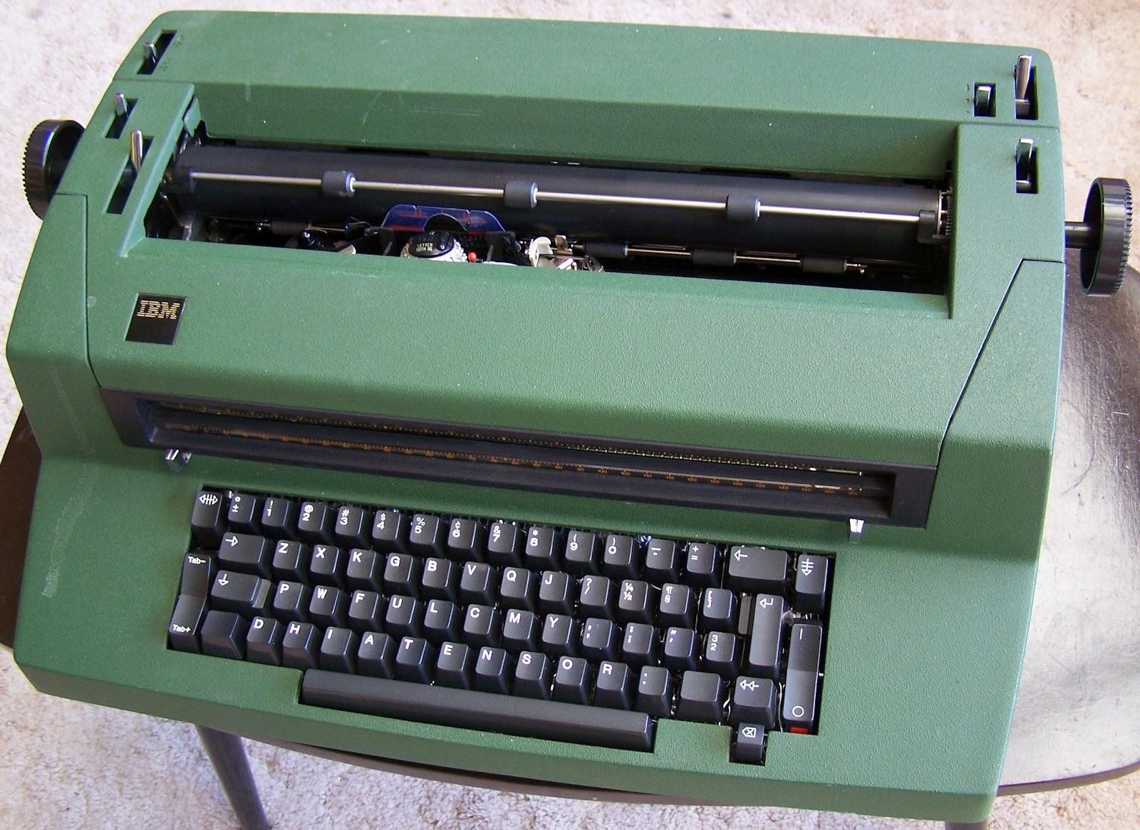 oz.Typewriter: What's Odd About This IBM Selectric Typewriter?