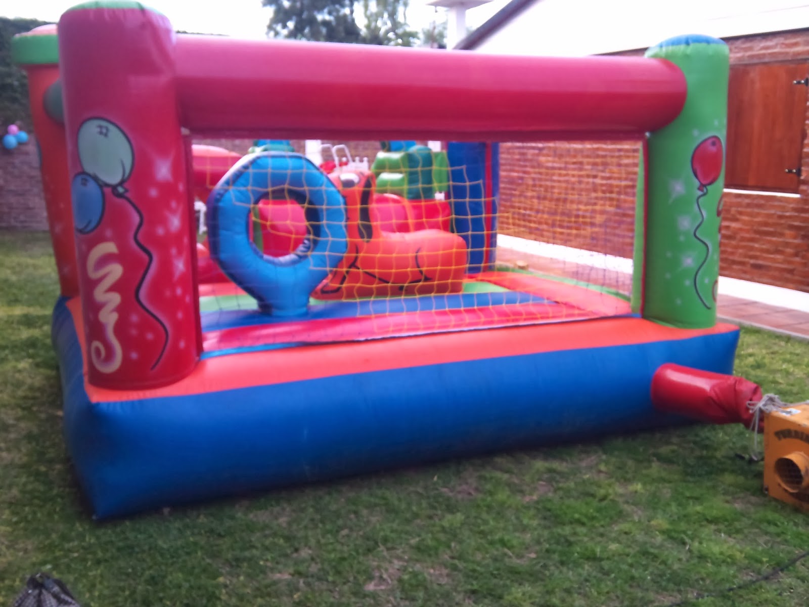 INFLABLES GRANDE: INFLABLES