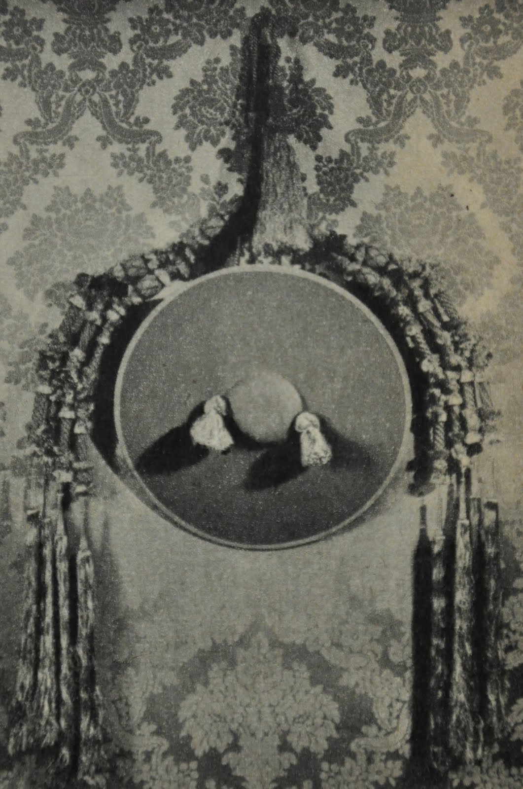 Orbis Catholicus Secundus: How to Display a Galero in a Cardinal's Suite