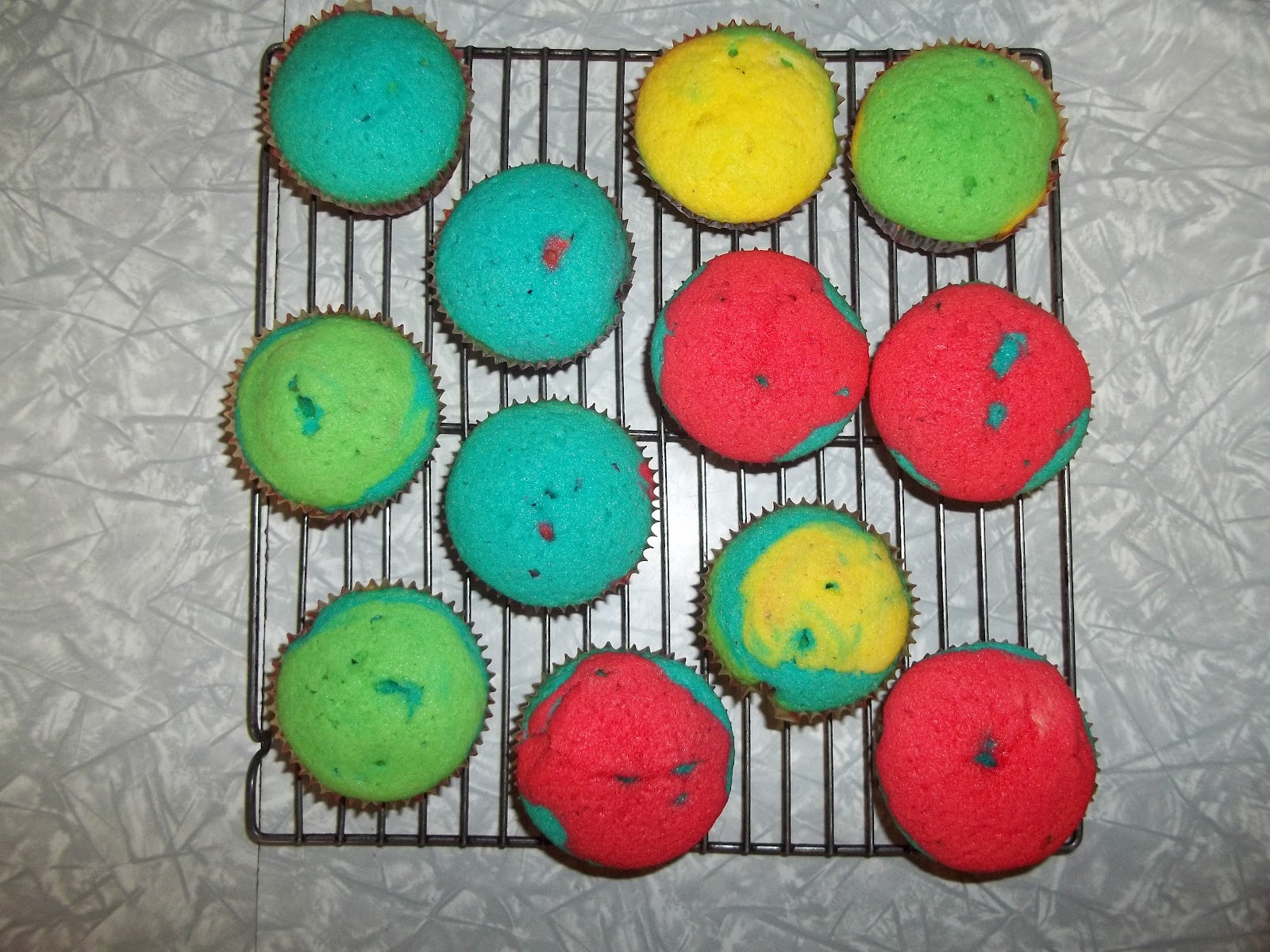 Kayla's Funky Closet: My Funky Cupcake Creations... so far!