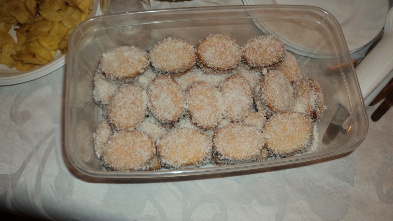 A comida da vizinha: Bolinhos de coco e marmelada