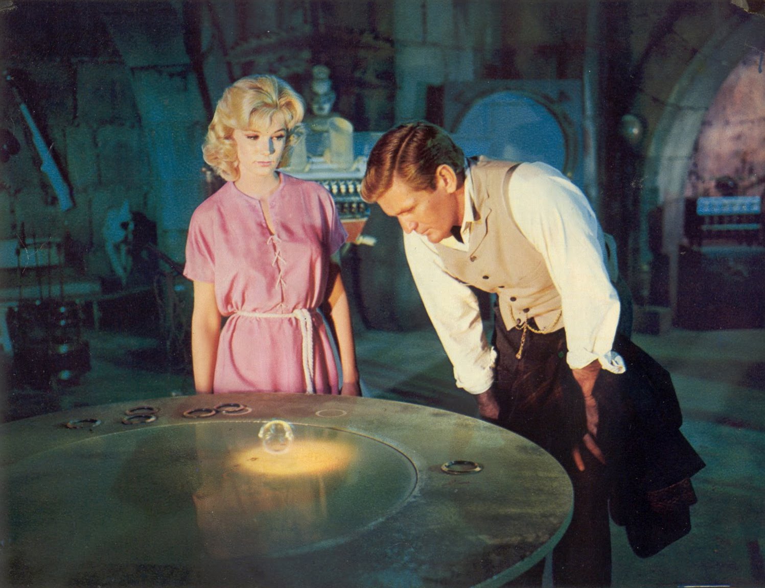 CINESTONIA: La Máquina del Tiempo (1960) – George Pal