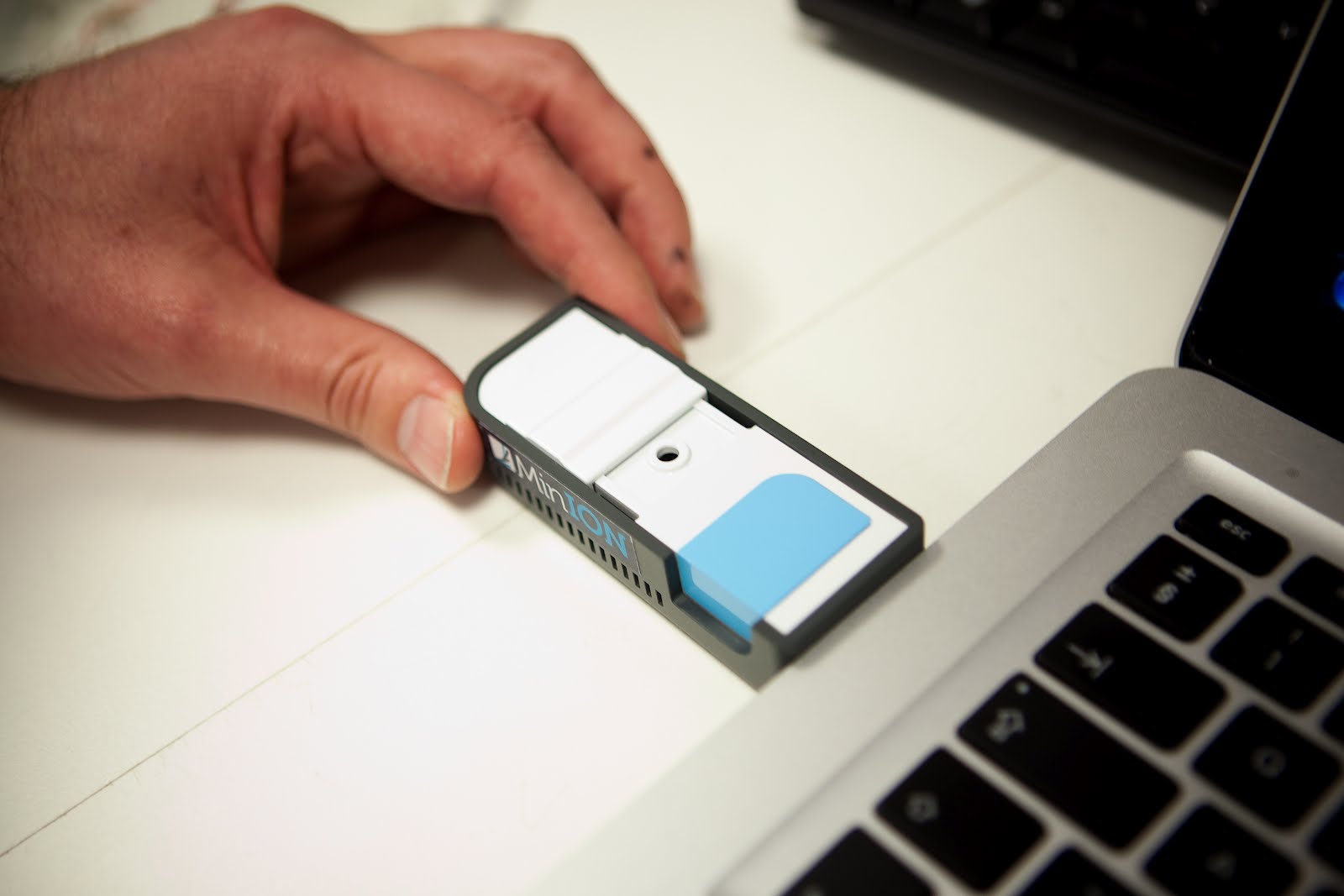 NGS: News on Genomic Studies: Incredible but true: a USB disposable ...