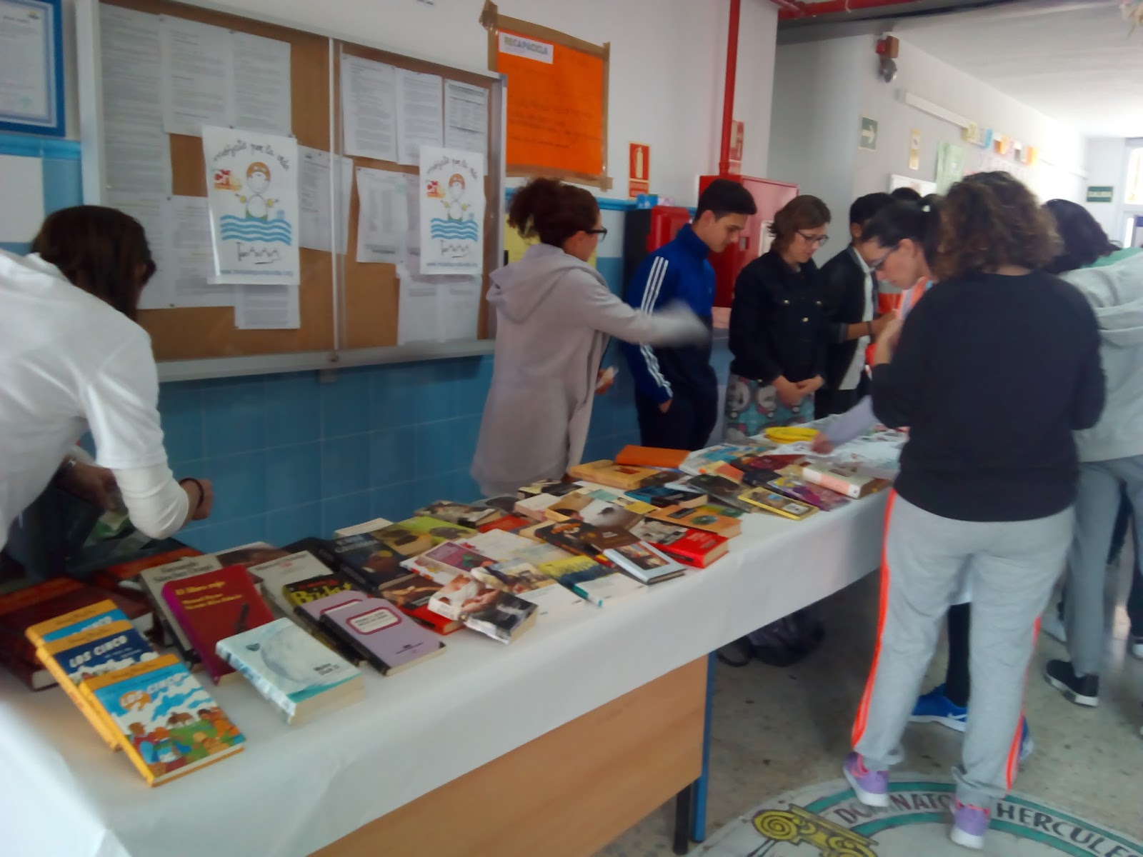 Biblioteca del IES Mar Azul.: mayo 2017