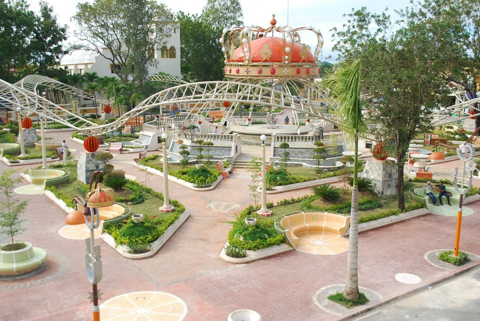 Visita Hato Mayor: Parque Municipal de Hato Mayor "Mercedes de la Rocha"