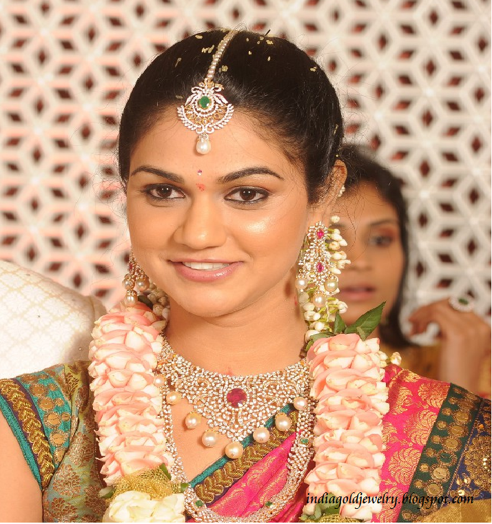 Indian Gold and Diamond Jewellery: Sneha Reddy in Bridal Diamond ...