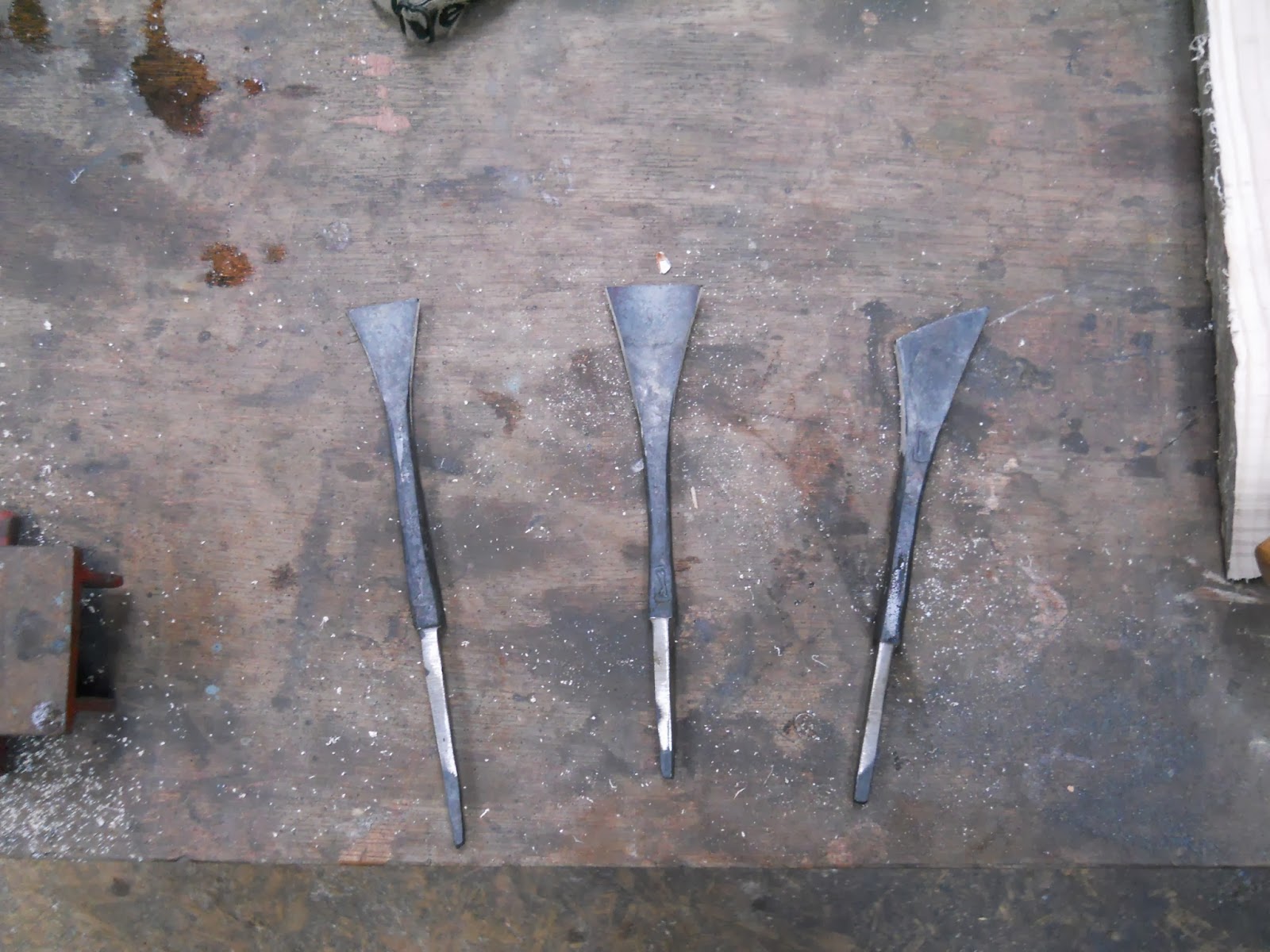 Getting some medieval-style woodcarving tools made by Dave Budd in ...
