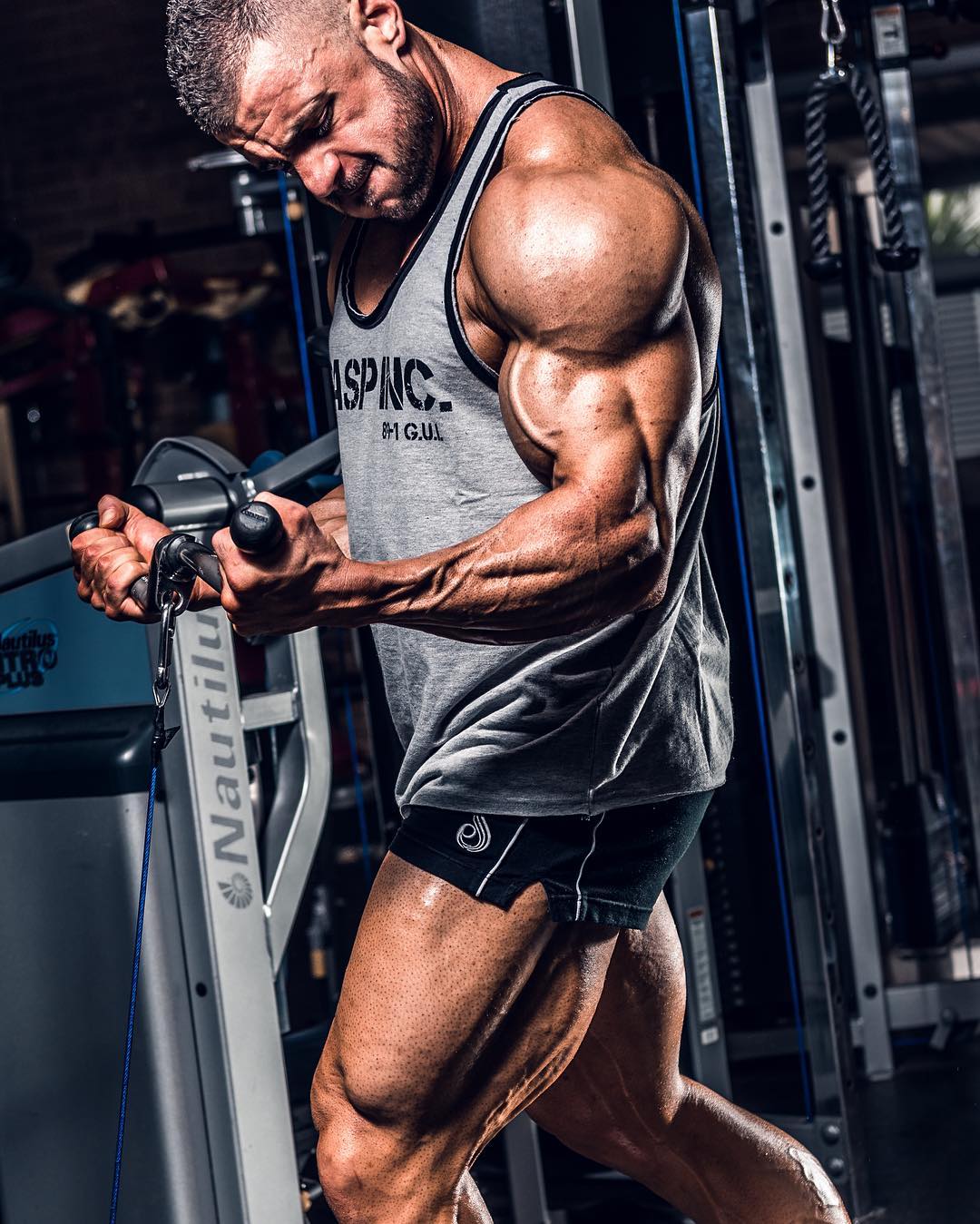 Muscle Lover: Muscle giant Matt Smedley from Australia