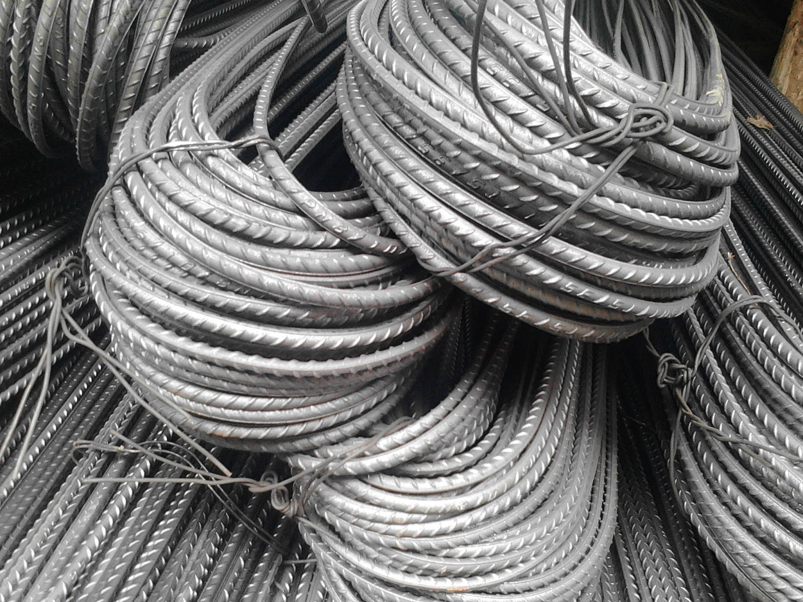 BESI BETON : 0812 8726 4241: 2016