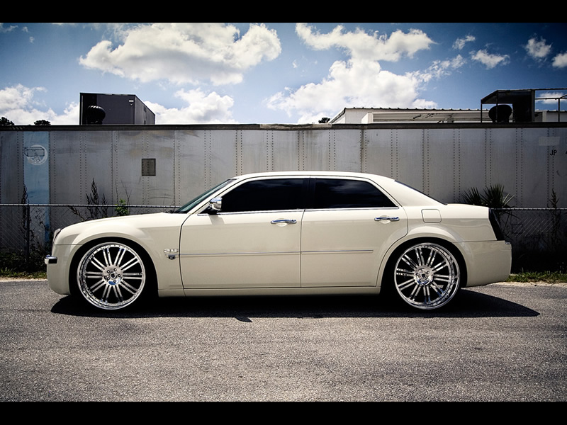 Chrysler 300C Wallpapers - All In Car: Chrysler 300C Wallpapers