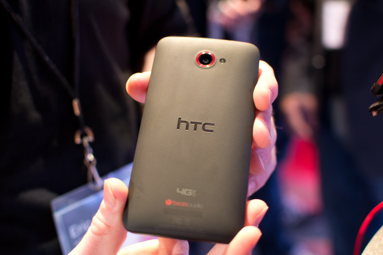 New Smartphone Collection: HTC DROID DNA