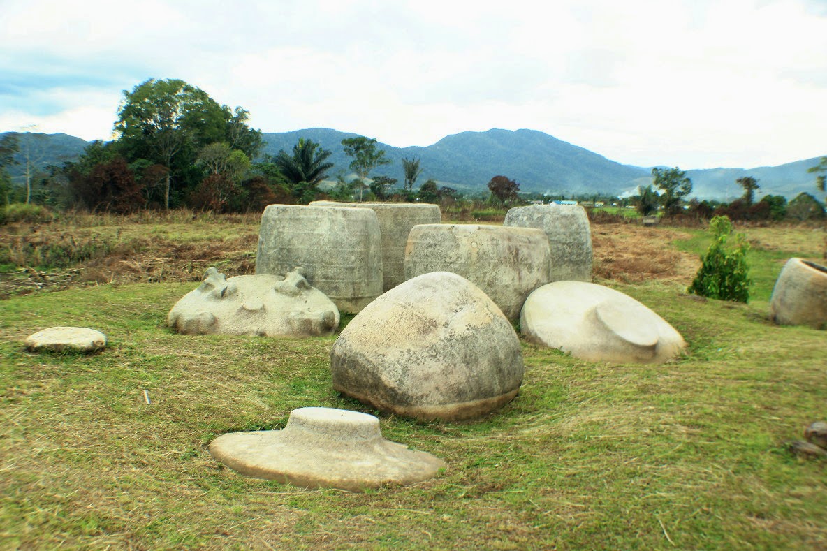 Lembah Napu: SITUS POKEKEA