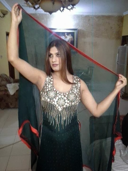 Manahil Khan Looking Gorgeous in Green ~ She Magazines