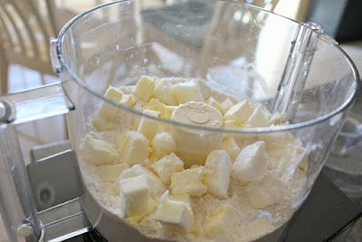 SPCookieQueen: Dark Chocolate Cream Pie - A New Old Classic