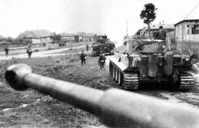 World War II in Pictures: Tiger Tanks