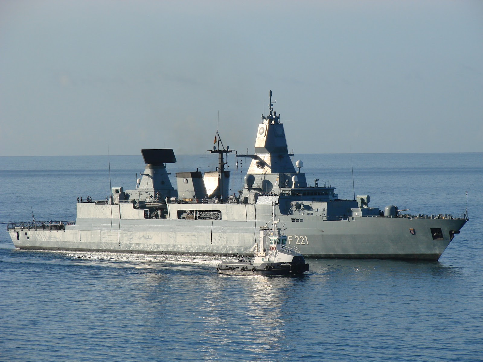 Sergio@Cruises: Fragata F221 Hessen