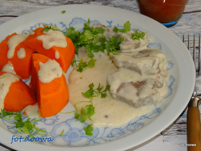 Ozory wieprzowe w sosie chrzanowym - Moje Małe Czarowanie - Dorota ...