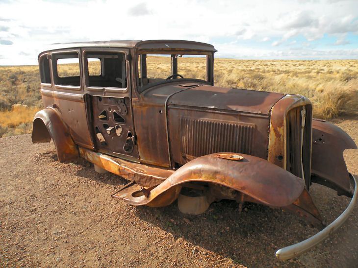 Van Tripping the USA: Old Rusty Car and Route 66