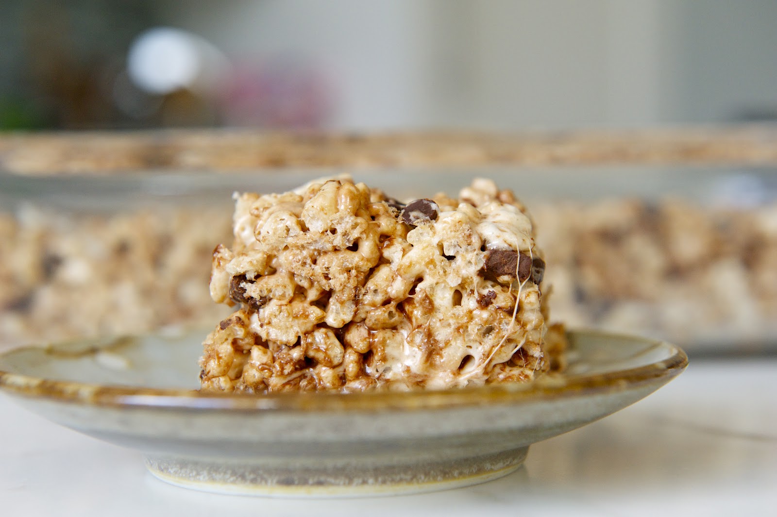 CAKE ON THE BRAIN: CHOCOLATE CHIP RICE KRISPIES SQUARES