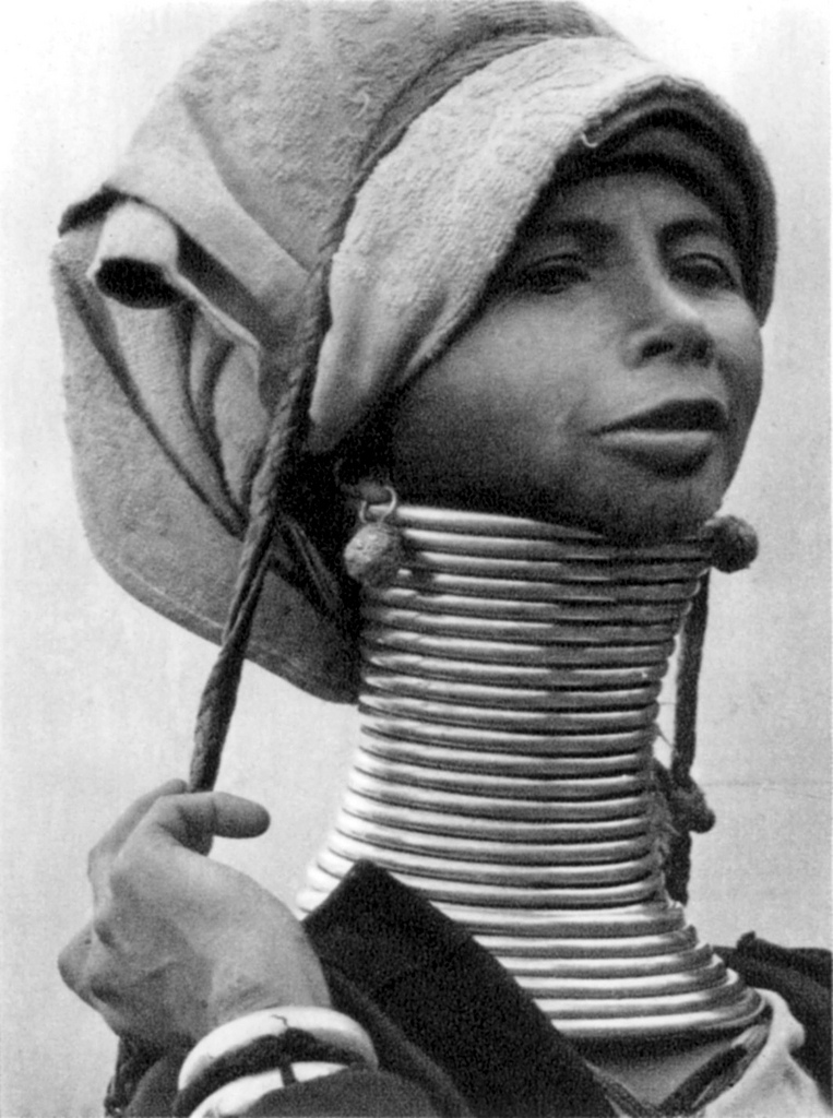Kayan People: Incredible Vintage Photos of “Giraffe Women” in the 1950s ...