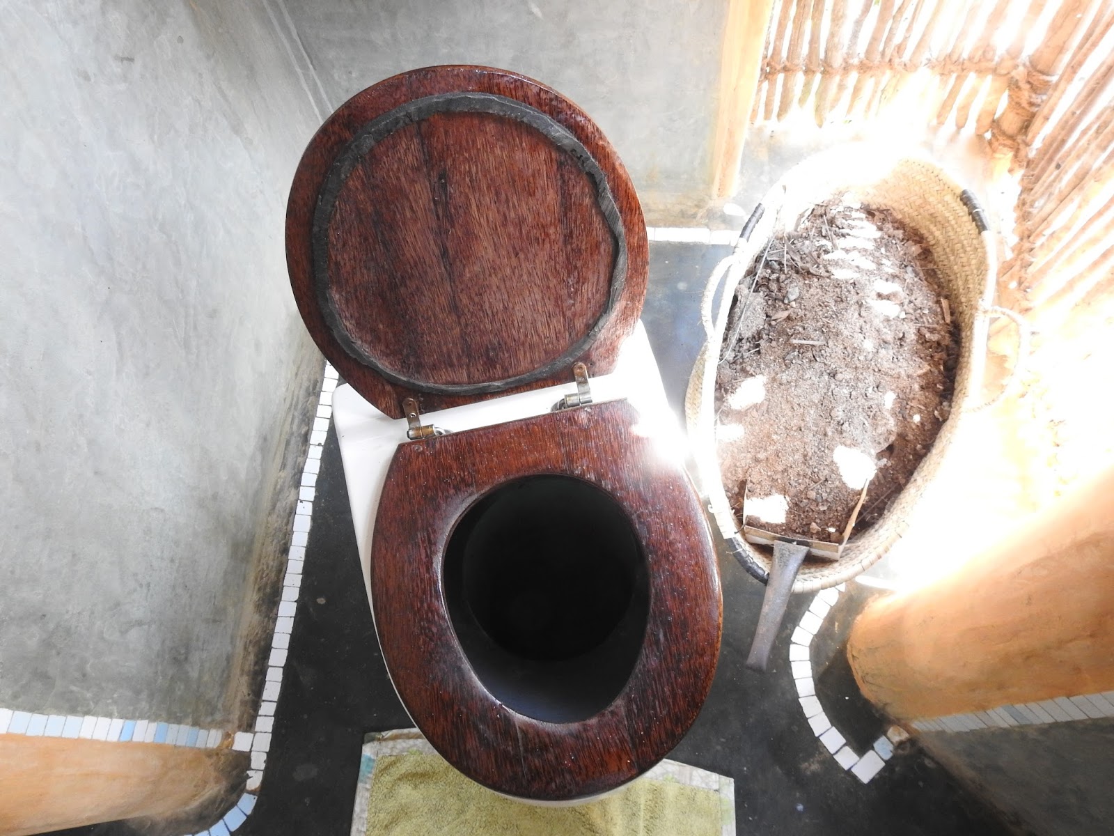 POR TIERRA POR LA TIERRA: La isla de Chumbe