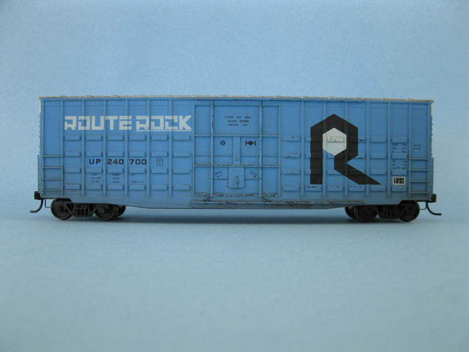 Hedley Junction: Improving a Roundhouse ex-Rock Island 50ft Boxcar