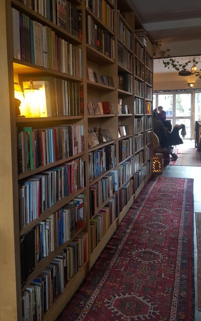 Vis ma vie à Paris: Un thé au centre culturel iranien Pouya