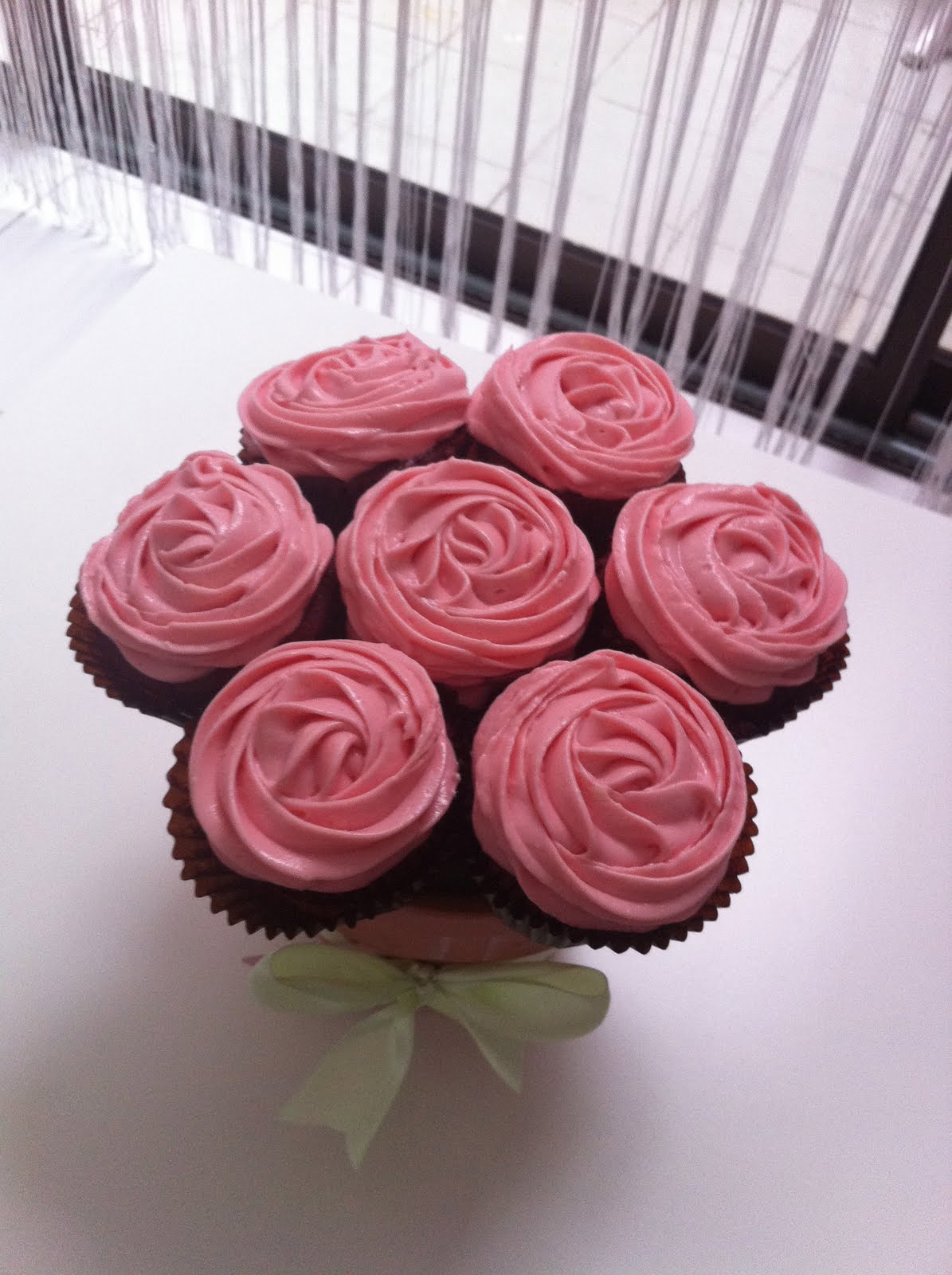 Cake in a Cup!: A Pot of Lovely Pink "Roses"