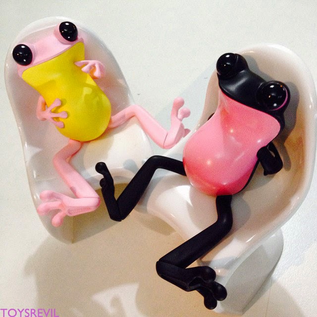 The Reveal of Lime BLK APO Frog from Twelvedot