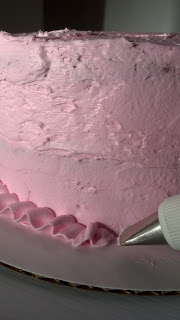 Sweet Baking Boutique: Ruffle Cake Technique Tutorial