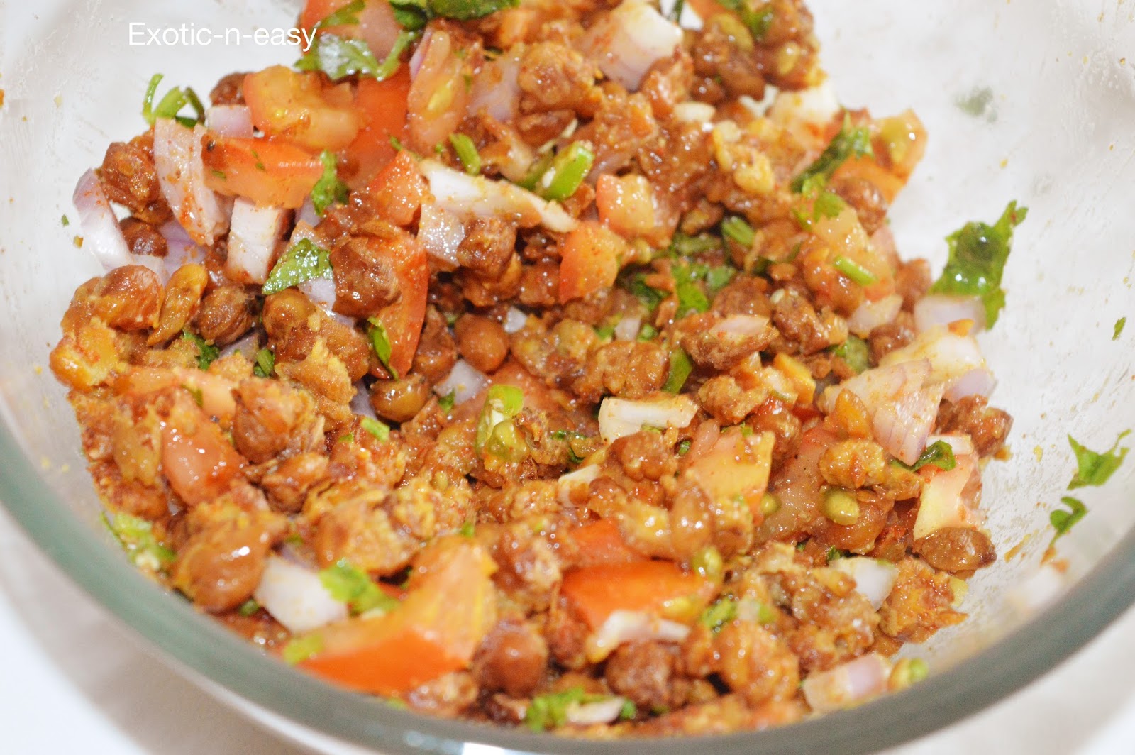 exotic-n-easy cooking: Crispy Chana Chat