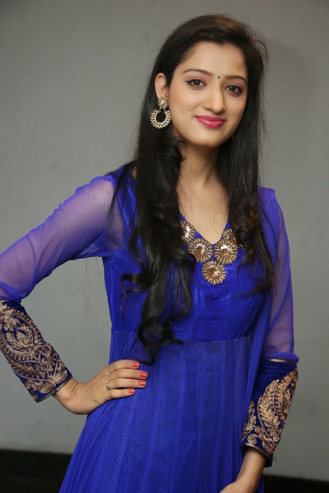 Richa Panai Latest Stills in Blue Dress ~ Hollywood Gossip, Celebrity ...