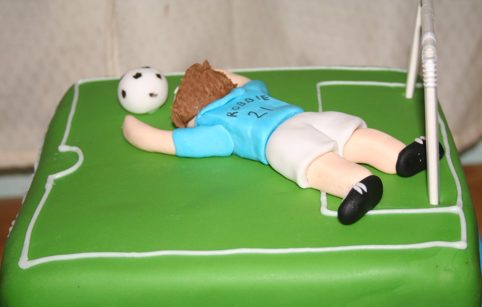 Chintzy Cakes: Goal Keeper Football Cake