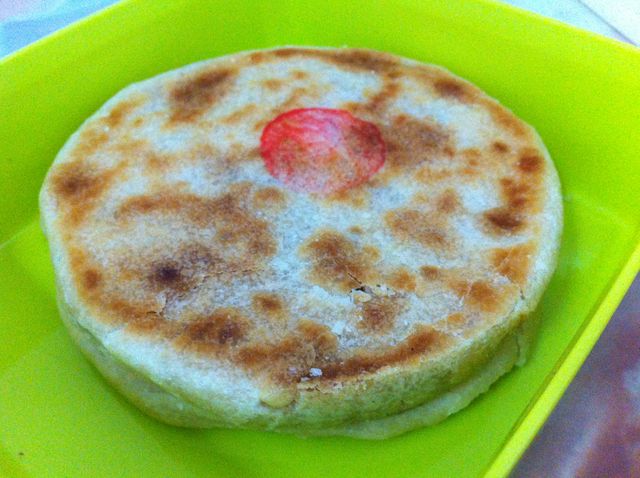 I Need To Tell : The World From My Perspective: Feng Cui Bing 风脆饼