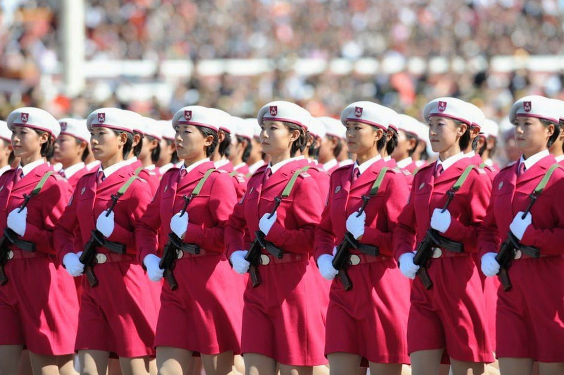 The Uniform Girls: [PIC] Red china military unifom girls - b