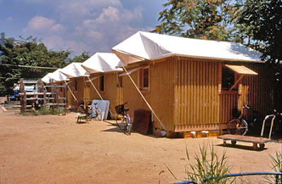 SHIGERU BAN: Development of Paper Log Houses