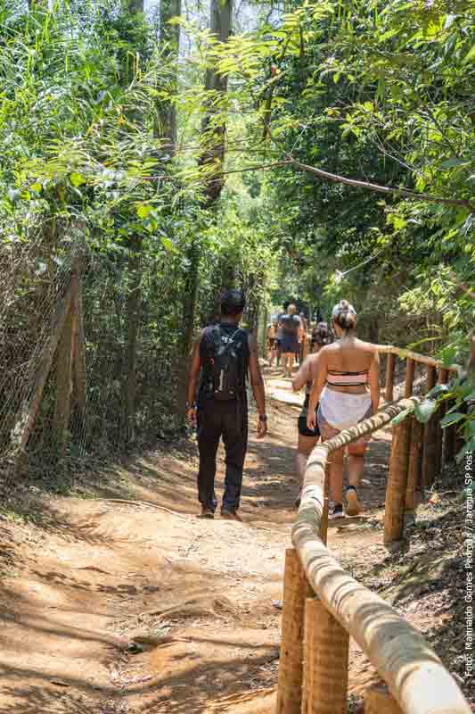 Trilha do Pai Zé em um dia de verão