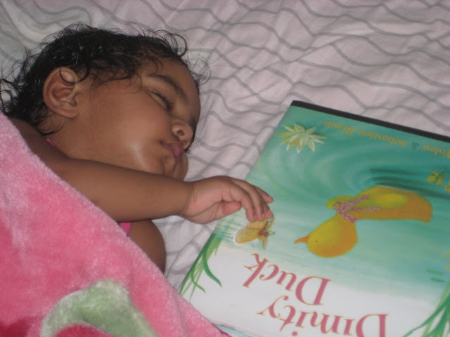 Life with Liya and Zain: Book of the Week :: Dimity Duck