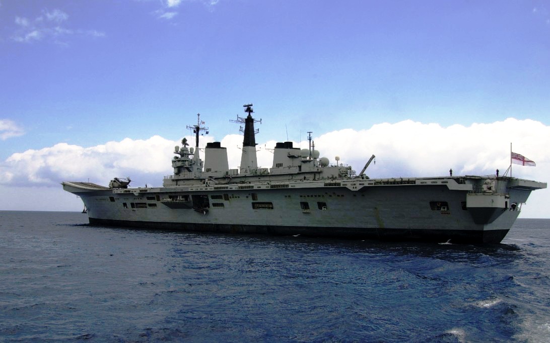 SHIPWallpaperGallery: HMS Invincible R05 Ship Wallpaper