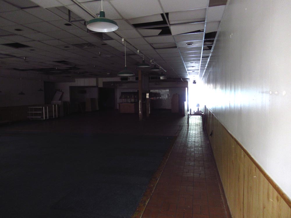 Sky City: Retail History: Warren Mall: Warren, PA