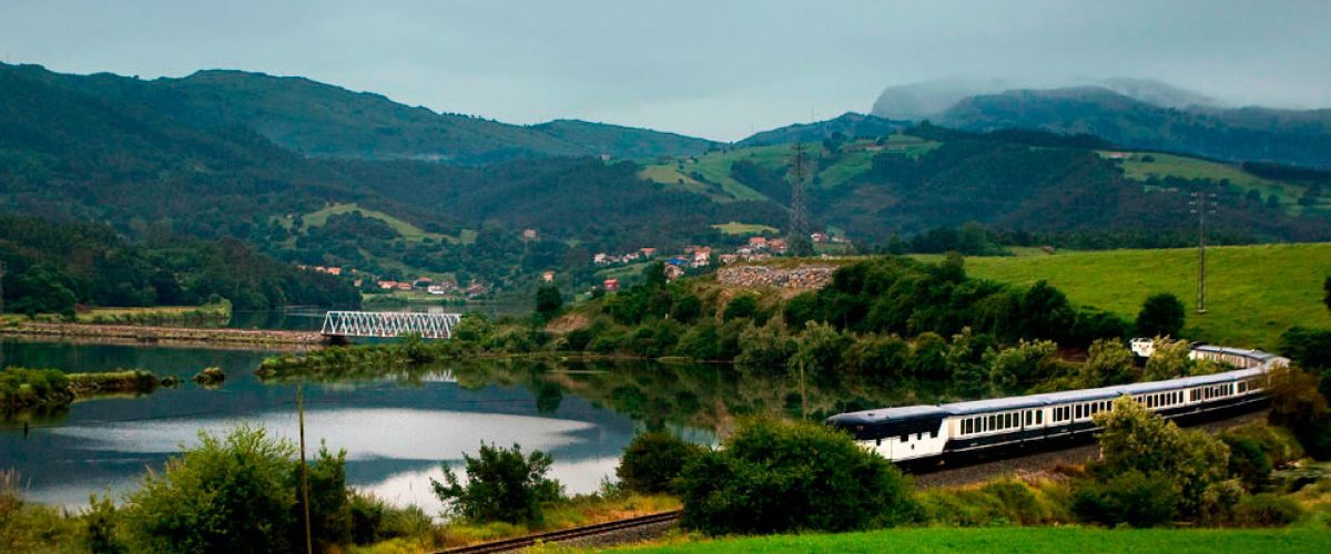 Galicia a todo tren (I); trenes con destino Galicia