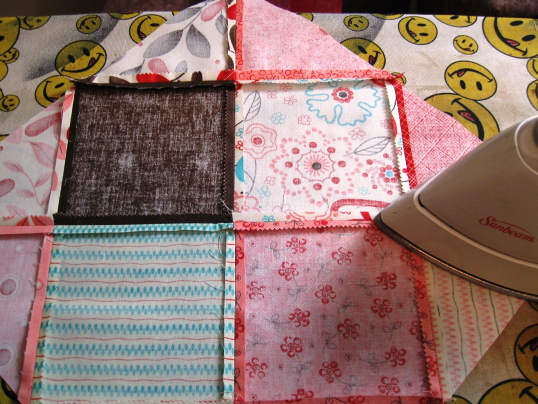 Happy Quilting: Happy Quilting Quilt-A-Long Disappearing 16 Patch ...