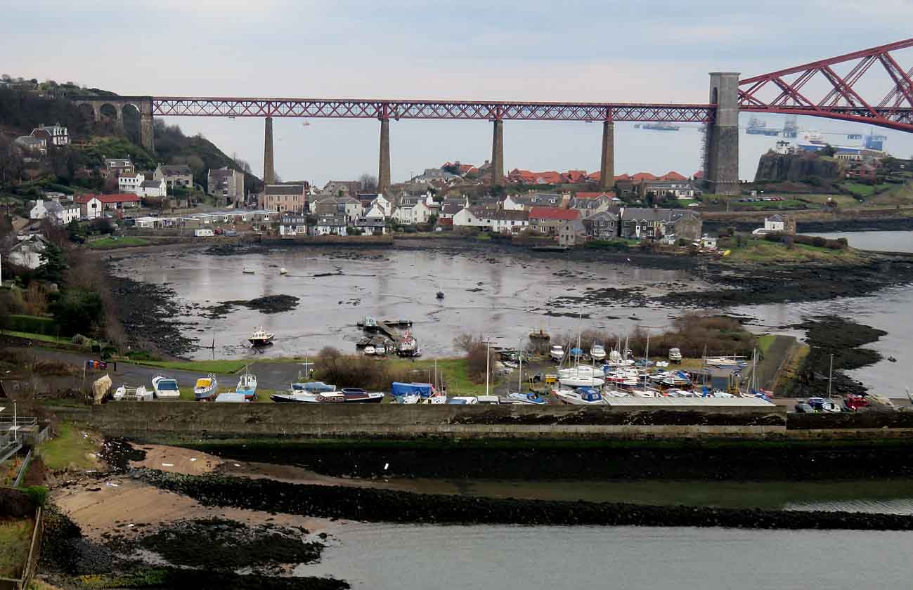 Alex and Bob`s Blue Sky Scotland: Queensferry. North Queensferry. Forth ...