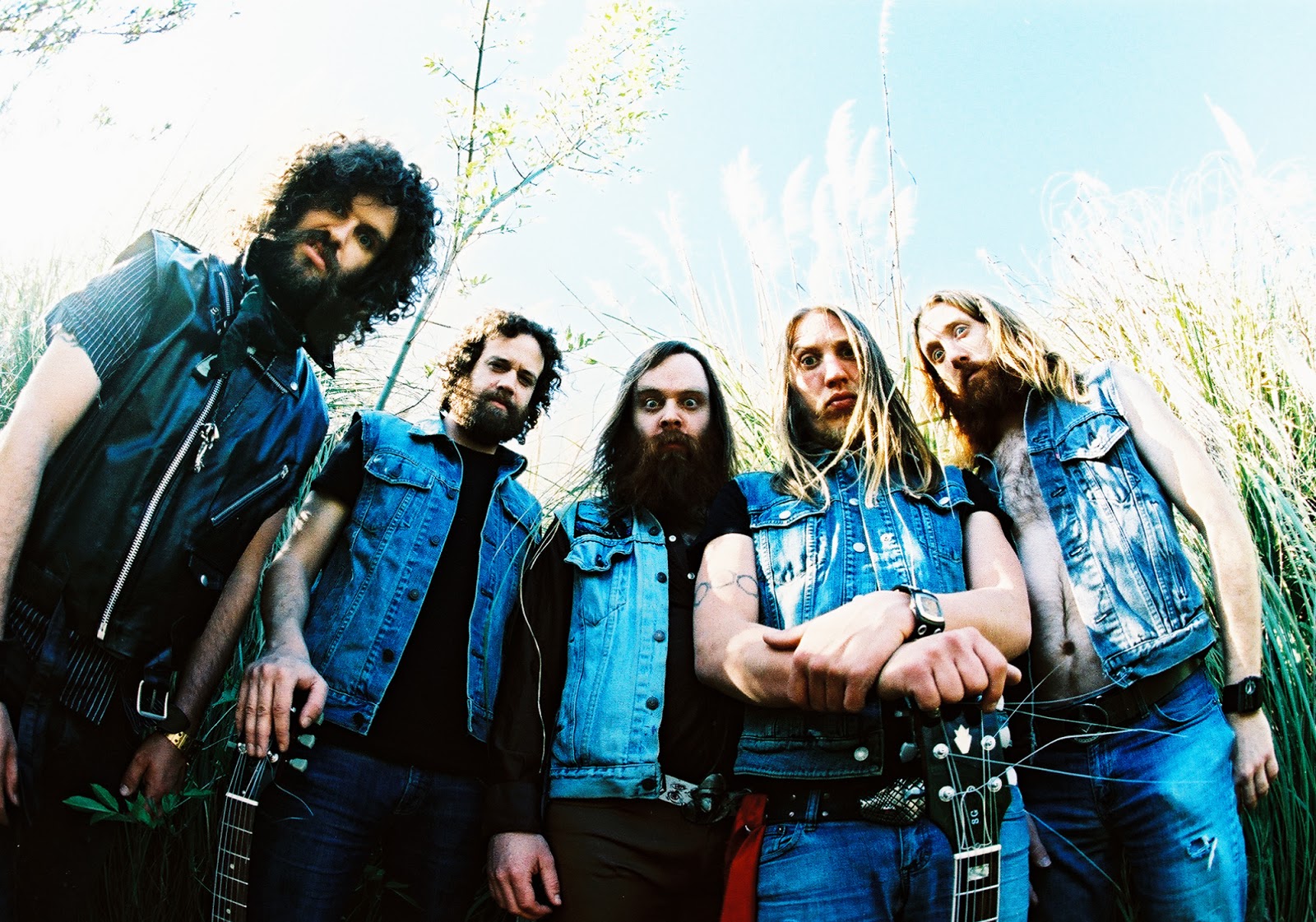 Bite My Wire: Valient Thorr