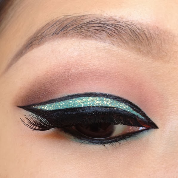 Style By Cat: Mint Glitter "Outliner"