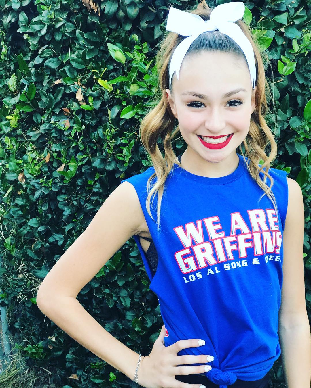 Starlet Arcade: Bailey Gomez