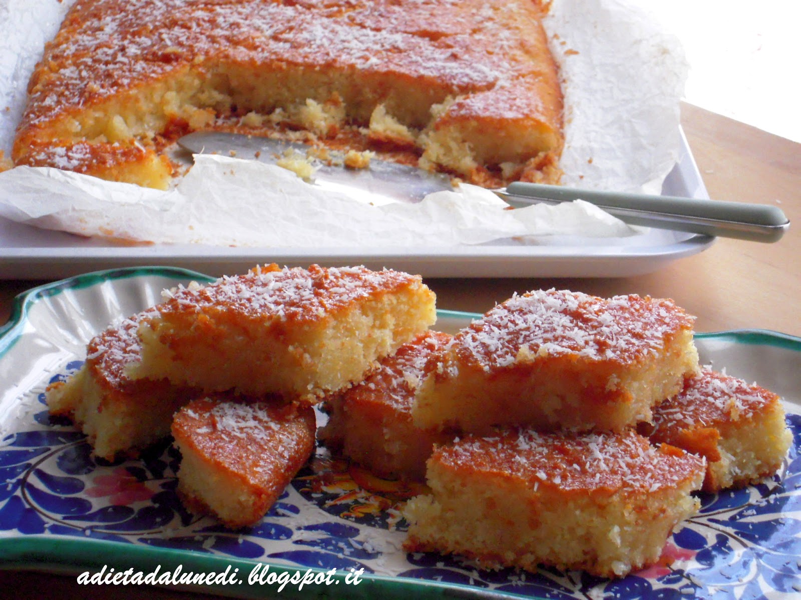 A dieta da lunedì: BASBOUSA AL COCCO PER UNA CENA FRA AMICI … IN EGITTO.