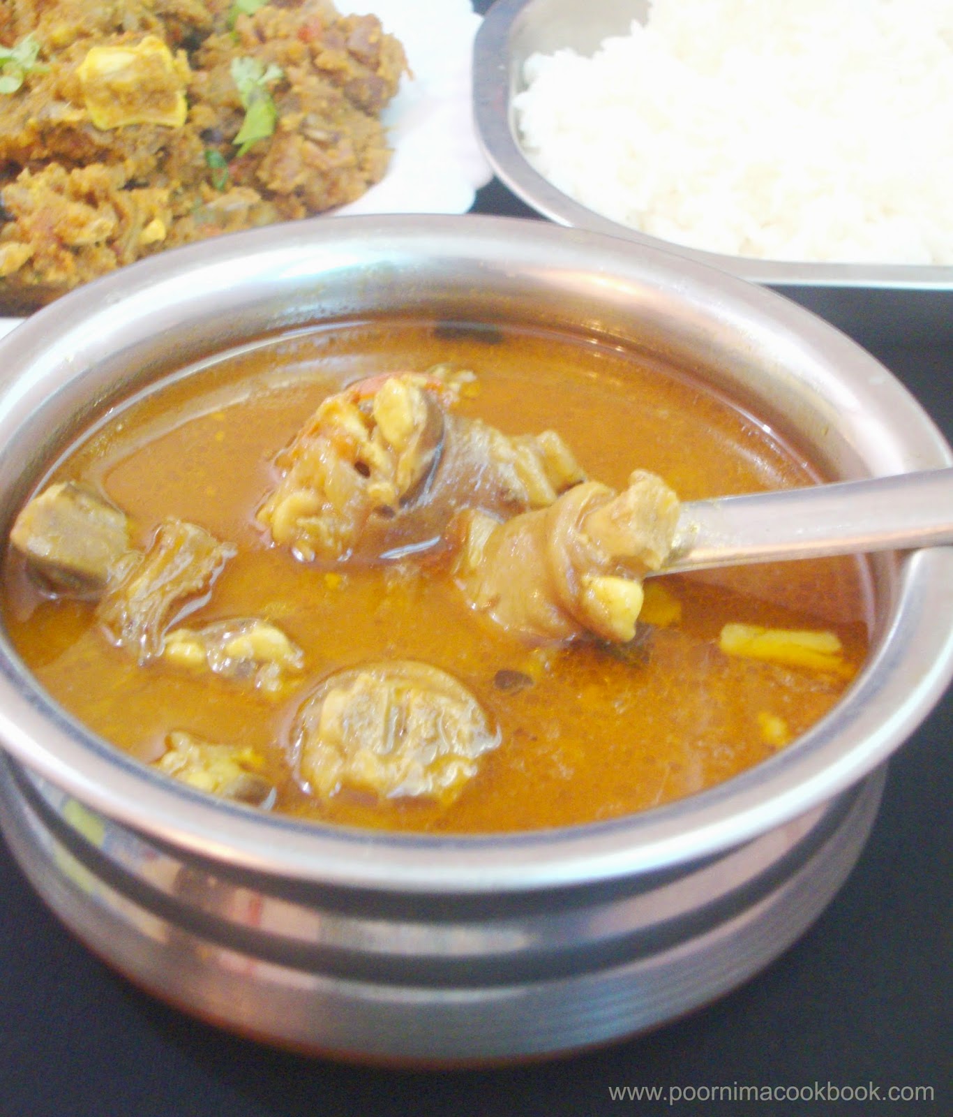Poornima's Cook Book: Aatukal Paya (Goat Leg curry) - Amma's special